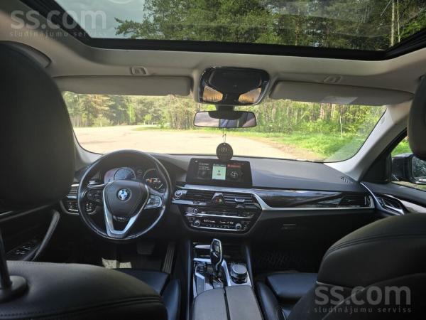 Blue BMW 530 2017 in Daugavpils, with an engine capacity of 3.00 L and mileage of 280 thousand km for 18000 €, photo 7 on AUTOMOTO.COM.LV