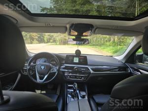 Синий БМВ 530 2017 в Даугавпилс, объемом двигателя 3.00 л и пробегом 280 тыс. км за 18000 €, фото 8 на AUTOMOTO.COM.LV