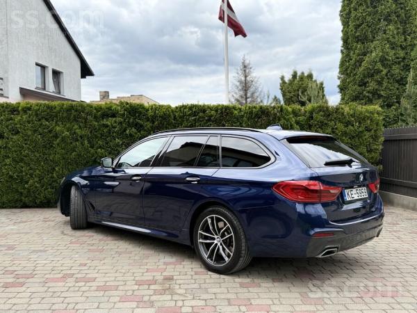 Blue BMW 530 2017 in Jelgava, with an engine capacity of 3.00 L and mileage of 208 thousand km for 19444 €, photo 4 on AUTOMOTO.COM.LV
