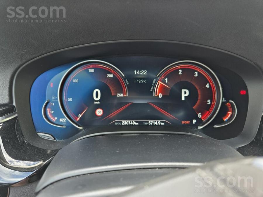 Blue BMW 530 2017 in Riga, with an engine capacity of 3.00 L and mileage of 225 thousand km for 17000 €, photo 11 on AUTOMOTO.COM.LV