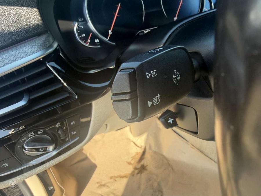 Zils BMW 530 2017 Utena, ar dzinēja tilpumu 2.99 L un nobraukumu 240 tūkst. km par 17990 €, foto 11 vietnē AUTOMOTO.COM.LV