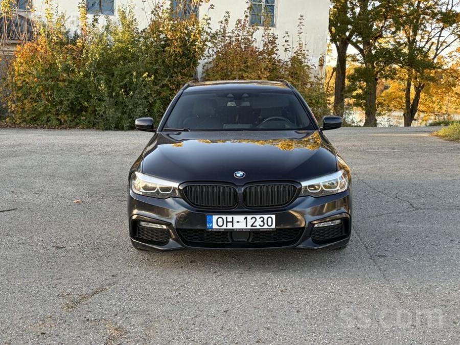 Blue BMW 530 2017 in Madona, with an engine capacity of 3.00 L and mileage of 220 thousand km for 21500 €, photo 1 on AUTOMOTO.COM.LV