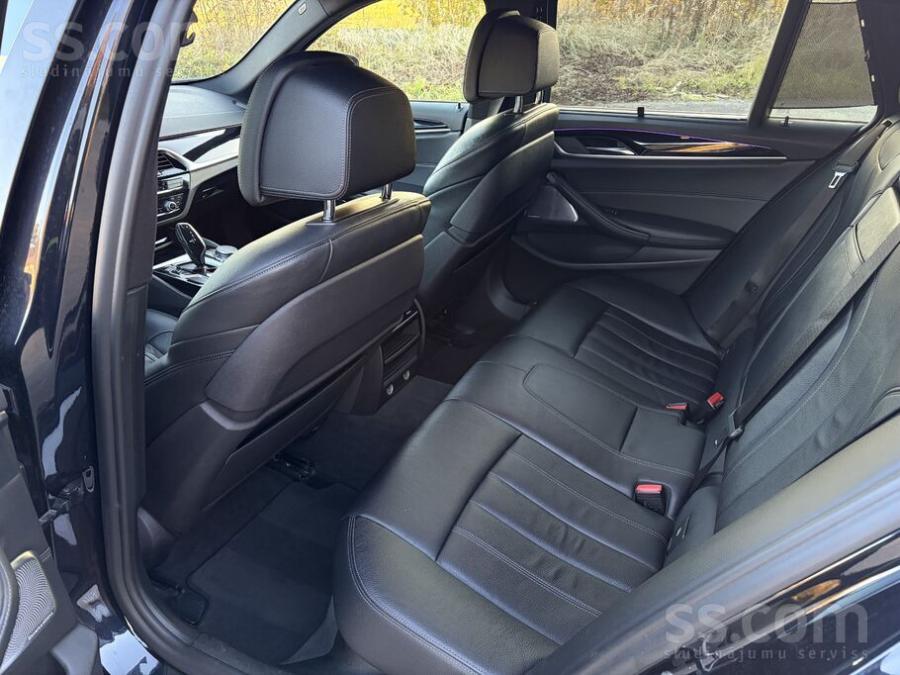 Blue BMW 530 2017 in Madona, with an engine capacity of 3.00 L and mileage of 220 thousand km for 21500 €, photo 20 on AUTOMOTO.COM.LV