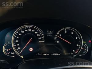 Blue BMW 530 2017 in Madona, with an engine capacity of 3.00 L and mileage of 220 thousand km for 21500 €, photo 31 on AUTOMOTO.COM.LV