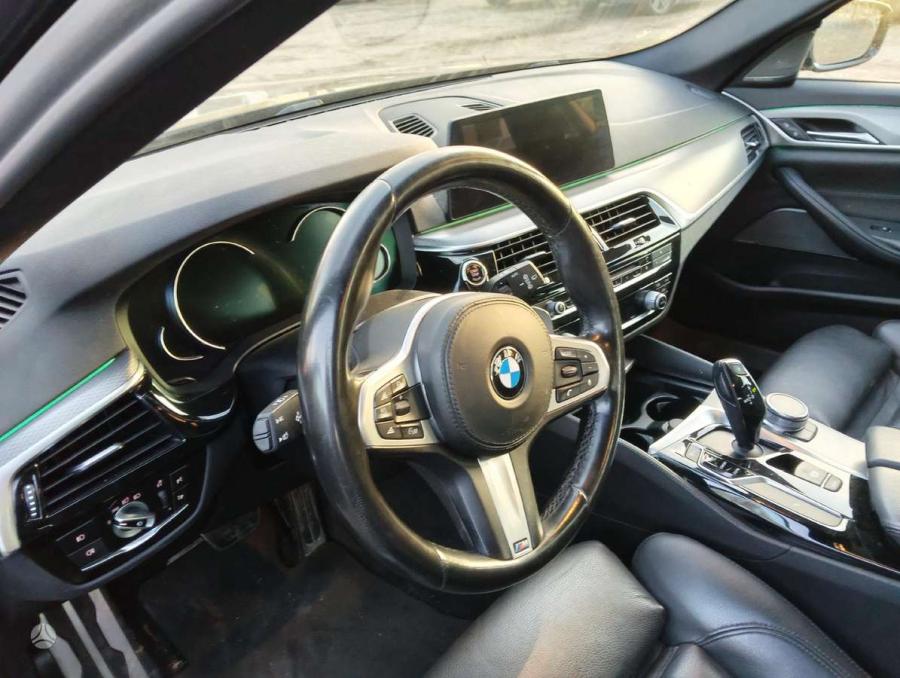 Zils BMW 530 2018 Marijampole, ar dzinēja tilpumu 2.99 L un nobraukumu 237 tūkst. km par 16500 €, foto 37 vietnē AUTOMOTO.COM.LV