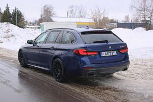 Blue BMW 530 2018 in Panevezys, with an engine capacity of 2.99 L and mileage of 266 thousand km for 23500 €, photo 4 on AUTOMOTO.COM.LV