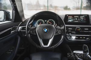Синий БМВ 530 2018 в Рига, объемом двигателя 3.00 л и пробегом 253 тыс. км за 19990 €, фото 18 на AUTOMOTO.COM.LV