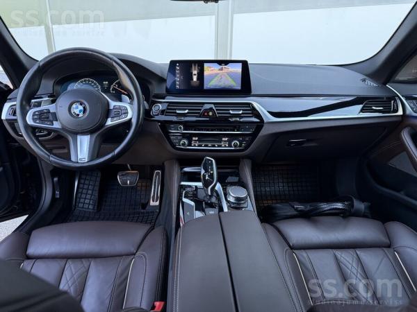 Blue BMW 530 2018 in Ogre, with an engine capacity of 3.00 L and mileage of 195 thousand km for 25900 €, photo 10 on AUTOMOTO.COM.LV