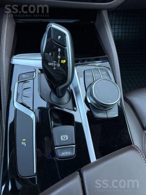 Zils BMW 530 2018 Ogre, ar dzinēja tilpumu 3.00 L un nobraukumu 195 tūkst. km par 25900 €, foto 20 vietnē AUTOMOTO.COM.LV