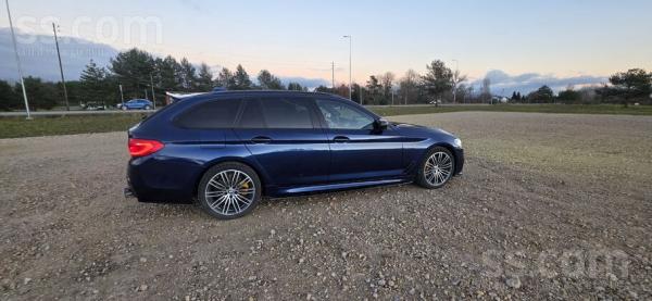 Blue BMW 530 2018 in Riga, with an engine capacity of 3.00 L and mileage of 0 thousand km for 22300 €, photo 5 on AUTOMOTO.COM.LV