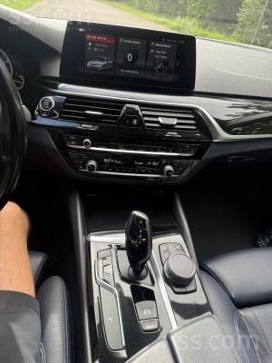 Zils BMW 530 2018 Rīga, ar dzinēja tilpumu 3.00 L un nobraukumu 238 tūkst. km par 16990 €, foto 12 vietnē AUTOMOTO.COM.LV