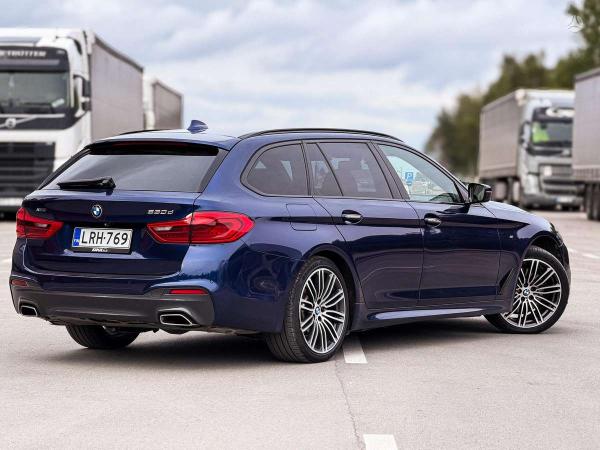 Blue BMW 530 2018 in Siauliai, with an engine capacity of 2.99 L and mileage of 291 thousand km for 16300 €, photo 7 on AUTOMOTO.COM.LV