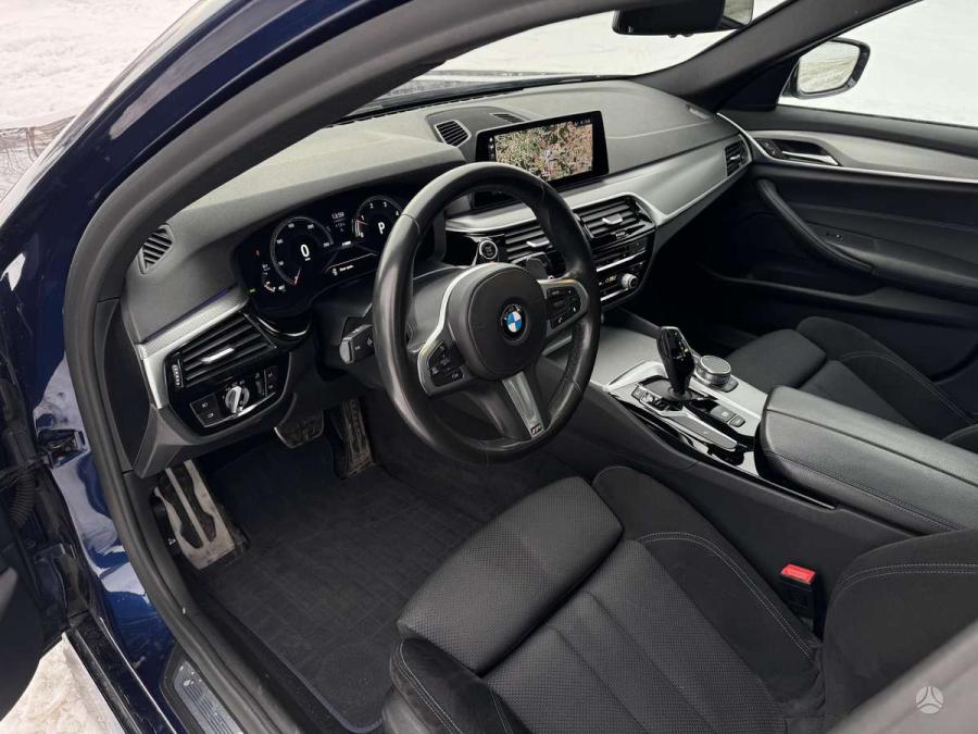 Zils BMW 530 2019 Panevēža, ar dzinēja tilpumu 2.99 L un nobraukumu 218 tūkst. km par 19900 €, foto 11 vietnē AUTOMOTO.COM.LV