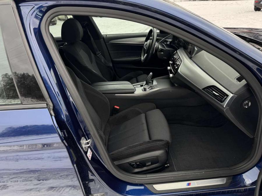 Zils BMW 530 2019 Panevēža, ar dzinēja tilpumu 2.99 L un nobraukumu 218 tūkst. km par 19900 €, foto 12 vietnē AUTOMOTO.COM.LV