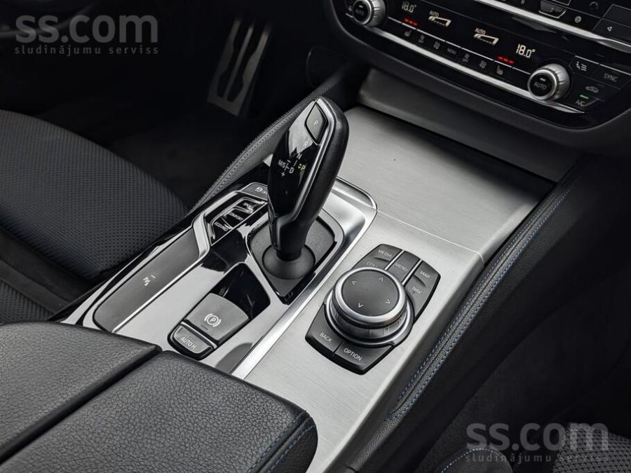 Zils BMW 530 2019 Tukums, ar dzinēja tilpumu 3.00 L un nobraukumu 263 tūkst. km par 21990 €, foto 12 vietnē AUTOMOTO.COM.LV