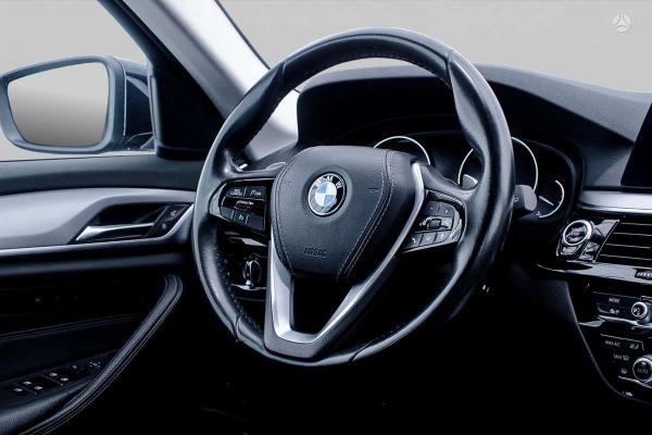 Zils BMW 530 2019 Kauņa, ar dzinēja tilpumu 3.00 L un nobraukumu 230 tūkst. km par 17790 €, foto 10 vietnē AUTOMOTO.COM.LV