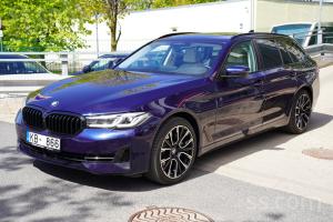 Blue BMW 530 2020 in Riga, with an engine capacity of 2.00 L and mileage of 220 thousand km for 26990 €, photo  on AUTOMOTO.COM.LV