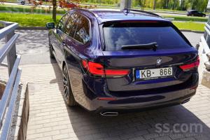 Blue BMW 530 2020 in Riga, with an engine capacity of 2.00 L and mileage of 220 thousand km for 26990 €, photo 5 on AUTOMOTO.COM.LV