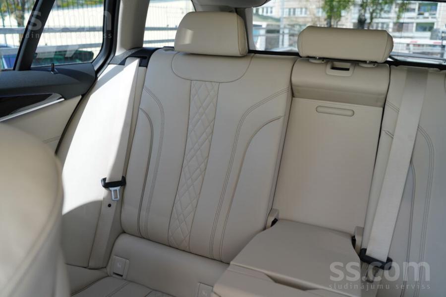 Blue BMW 530 2020 in Riga, with an engine capacity of 2.00 L and mileage of 220 thousand km for 26990 €, photo 27 on AUTOMOTO.COM.LV