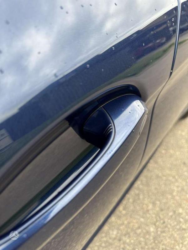 Blue BMW 530 2020 in Vilnius, with an engine capacity of 2.99 L and mileage of 229 thousand km for 24500 €, photo 8 on AUTOMOTO.COM.LV