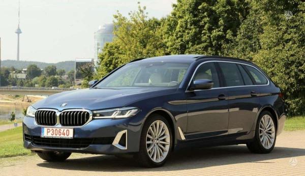 Blue BMW 530 2020 in Vilnius, with an engine capacity of 3.00 L and mileage of 176 thousand km for 26600 €, photo 4 on AUTOMOTO.COM.LV