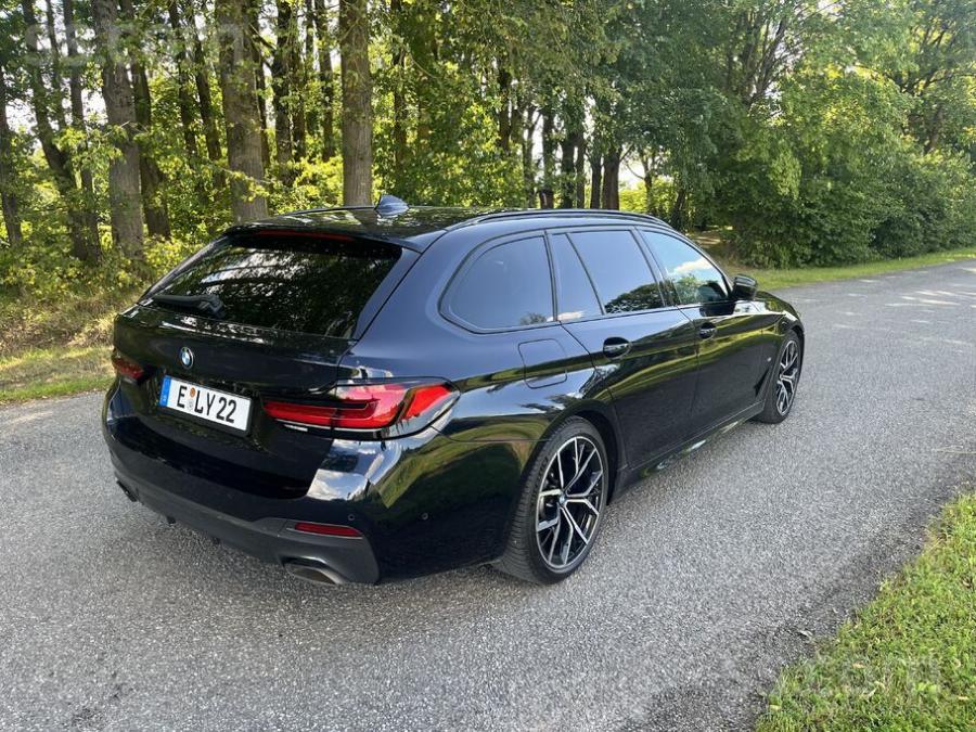 Zils BMW 530 2021 Bauska, ar dzinēja tilpumu 3.00 L un nobraukumu 213 tūkst. km par 24200 €, foto 3 vietnē AUTOMOTO.COM.LV