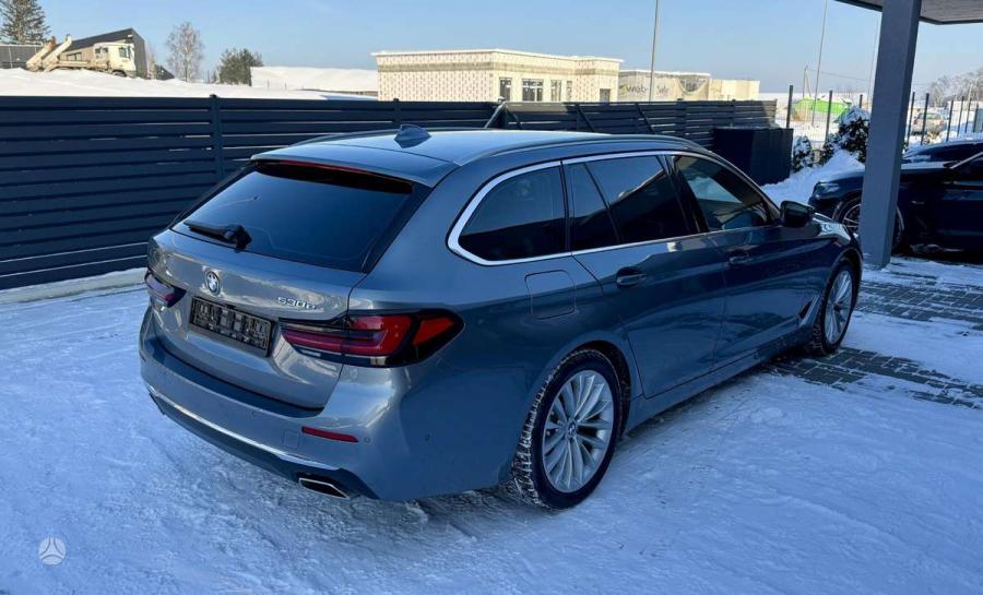 Zils BMW 530 2021 Viļņa, ar dzinēja tilpumu 2.00 L un nobraukumu 149 tūkst. km par 25990 €, foto 5 vietnē AUTOMOTO.COM.LV