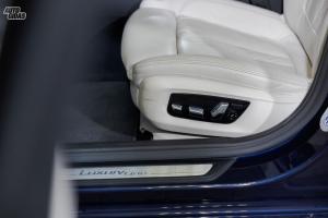 Blue BMW 530 2021 in Vilnius, with an engine capacity of 2.00 L and mileage of 71 thousand km for 33991 €, photo 20 on AUTOMOTO.COM.LV