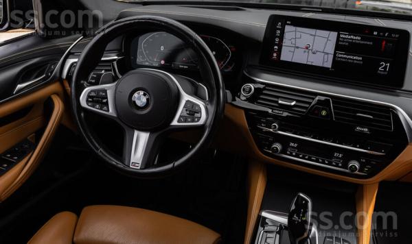 Blue BMW 530 2021 in Jelgava, with an engine capacity of 3.00 L and mileage of 151 thousand km for 32900 €, photo 11 on AUTOMOTO.COM.LV