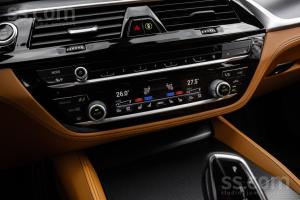 Zils BMW 530 2021 Jelgava, ar dzinēja tilpumu 3.00 L un nobraukumu 151 tūkst. km par 32900 €, foto 19 vietnē AUTOMOTO.COM.LV