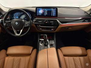 Blue BMW 530 2021 in Marijampole, with an engine capacity of 2.00 L and mileage of 277 thousand km for 18999 €, photo 12 on AUTOMOTO.COM.LV
