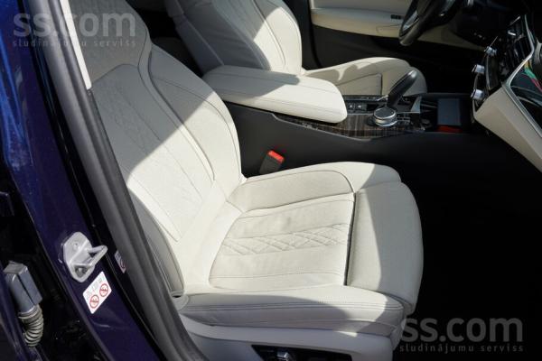 Blue BMW 530 2021 in Riga, with an engine capacity of 2.00 L and mileage of 250 thousand km for 26950 €, photo 11 on AUTOMOTO.COM.LV