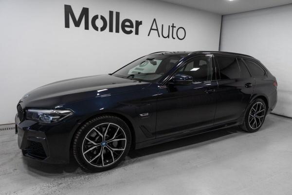 Blue BMW 530 2022 in Vilnius, with an engine capacity of 2.00 L and mileage of 123 thousand km for 32900 €, photo 4 on AUTOMOTO.COM.LV