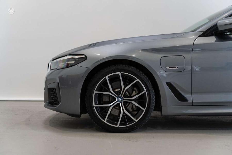 Zils BMW 530 2022 Viļņa, ar dzinēja tilpumu 2.00 L un nobraukumu 111 tūkst. km par 33900 €, foto 11 vietnē AUTOMOTO.COM.LV