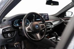 Zils BMW 530 2022 Viļņa, ar dzinēja tilpumu 2.00 L un nobraukumu 111 tūkst. km par 33900 €, foto 13 vietnē AUTOMOTO.COM.LV