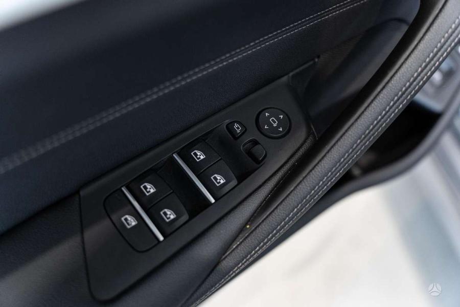 Zils BMW 530 2022 Viļņa, ar dzinēja tilpumu 2.00 L un nobraukumu 111 tūkst. km par 33900 €, foto 16 vietnē AUTOMOTO.COM.LV