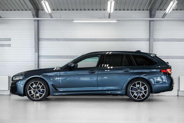 Zils BMW 530 2023 Tukums, ar dzinēja tilpumu 2.00 L un nobraukumu 179 tūkst. km par 28777 €, foto 7 vietnē AUTOMOTO.COM.LV