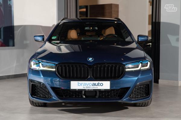 Zils BMW 530 2023 Kauņa, ar dzinēja tilpumu 2.00 L un nobraukumu 93 tūkst. km par 38771 €, foto 3 vietnē AUTOMOTO.COM.LV