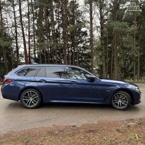 Zils BMW 530 2024 Viļņa, ar dzinēja tilpumu 2.00 L un nobraukumu 45 tūkst. km par 39000 €, foto 4 vietnē AUTOMOTO.COM.LV