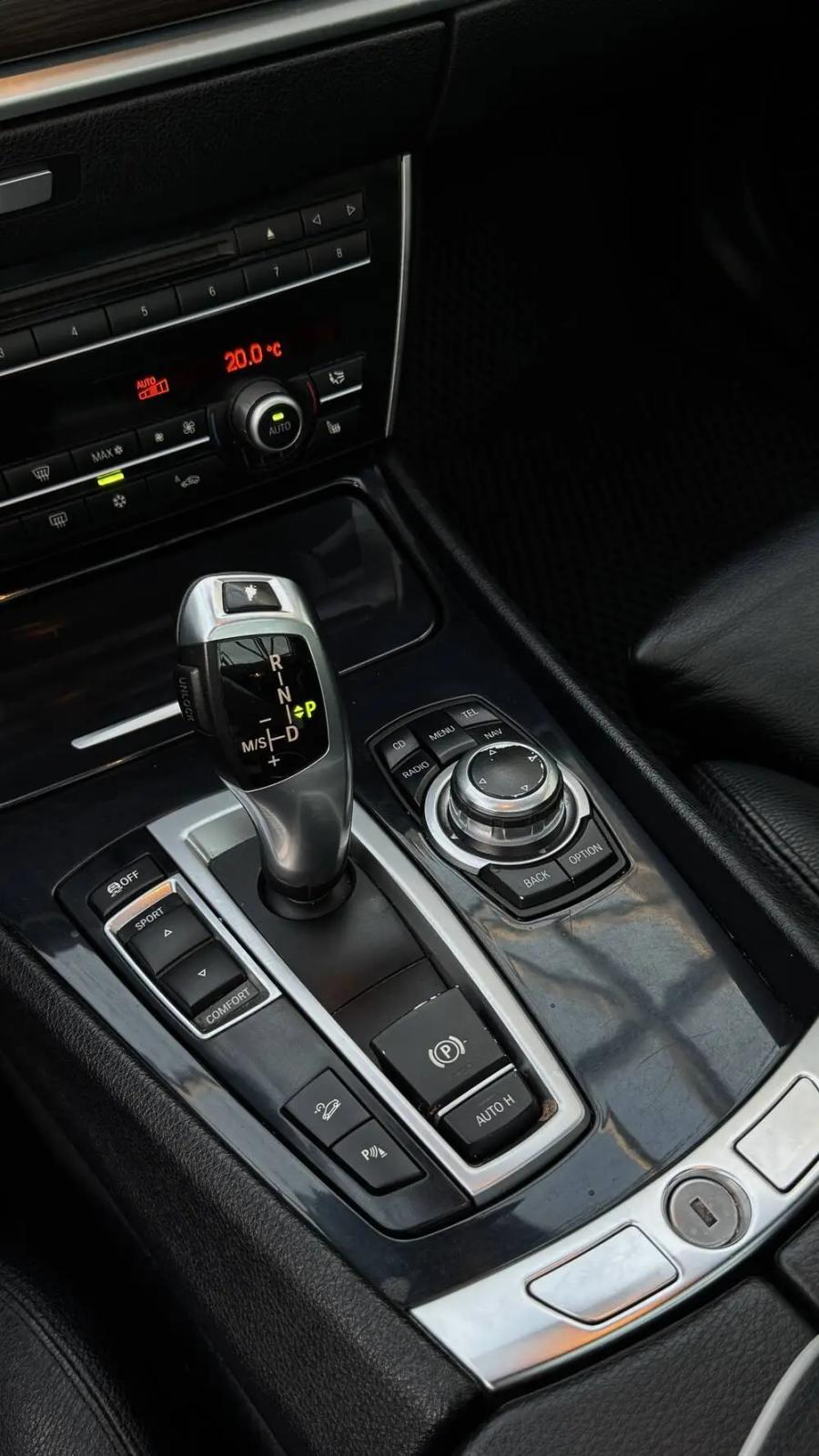 Brūns BMW 530 2012 Rīga, ar dzinēja tilpumu 3.00 L un nobraukumu 337 tūkst. km par 8400 €, foto 21 vietnē AUTOMOTO.COM.LV