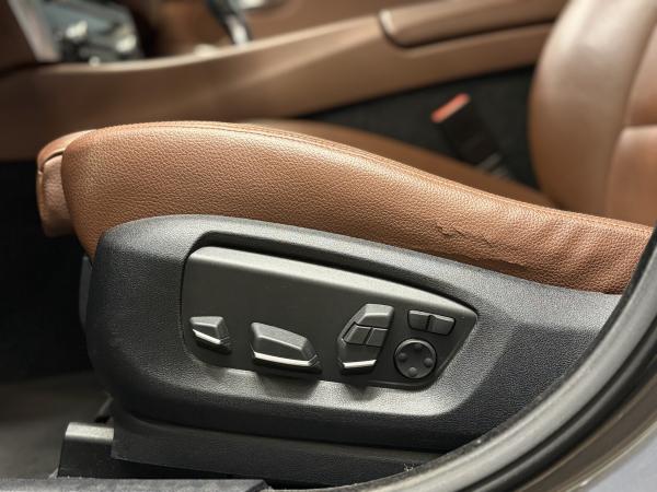 Brown BMW 530 2014 in Riga, with an engine capacity of 3.00 L and mileage of 199 thousand km for 16490 €, photo 8 on AUTOMOTO.COM.LV
