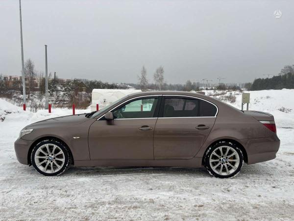 Brown BMW 530 2004 in Vilnius, with an engine capacity of 3.00 L and mileage of 390 thousand km for 2850 €, photo 2 on AUTOMOTO.COM.LV