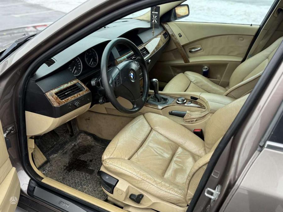 Brūns BMW 530 2005 Viļņa, ar dzinēja tilpumu 2.99 L un nobraukumu 500 tūkst. km par 2650 €, foto 7 vietnē AUTOMOTO.COM.LV