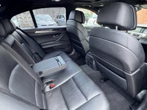 Brown BMW 530 2010 in Riga, with an engine capacity of 3.00 L and mileage of 227 thousand km for 10300 €, photo 3 on AUTOMOTO.COM.LV