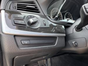 Brown BMW 530 2010 in Riga, with an engine capacity of 3.00 L and mileage of 227 thousand km for 10300 €, photo 12 on AUTOMOTO.COM.LV