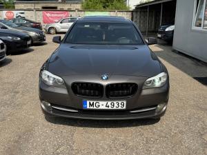 Brown BMW 530 2010 in Riga, with an engine capacity of 3.00 L and mileage of 227 thousand km for 10300 €, photo 22 on AUTOMOTO.COM.LV