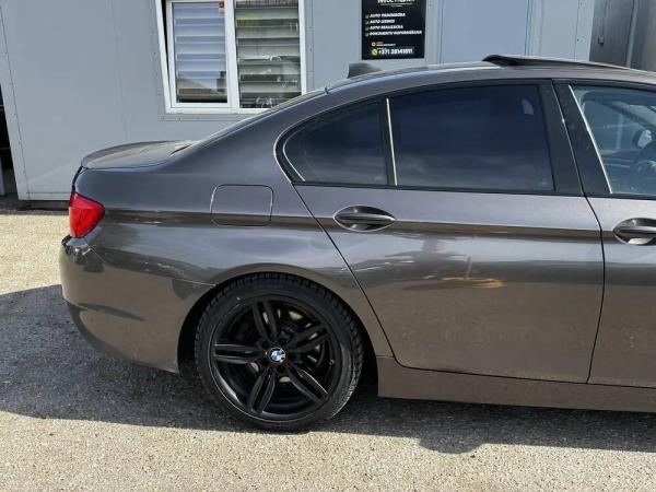 Brūns BMW 530 2010 Daugavpils, ar dzinēja tilpumu 3.00 L un nobraukumu 230 tūkst. km par 9900 €, foto 10 vietnē AUTOMOTO.COM.LV