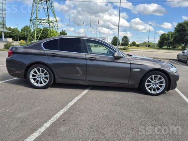 Brown BMW 530 2011 in Daugavpils, with an engine capacity of 3.00 L and mileage of 232 thousand km for 11500 €, photo 7 on AUTOMOTO.COM.LV