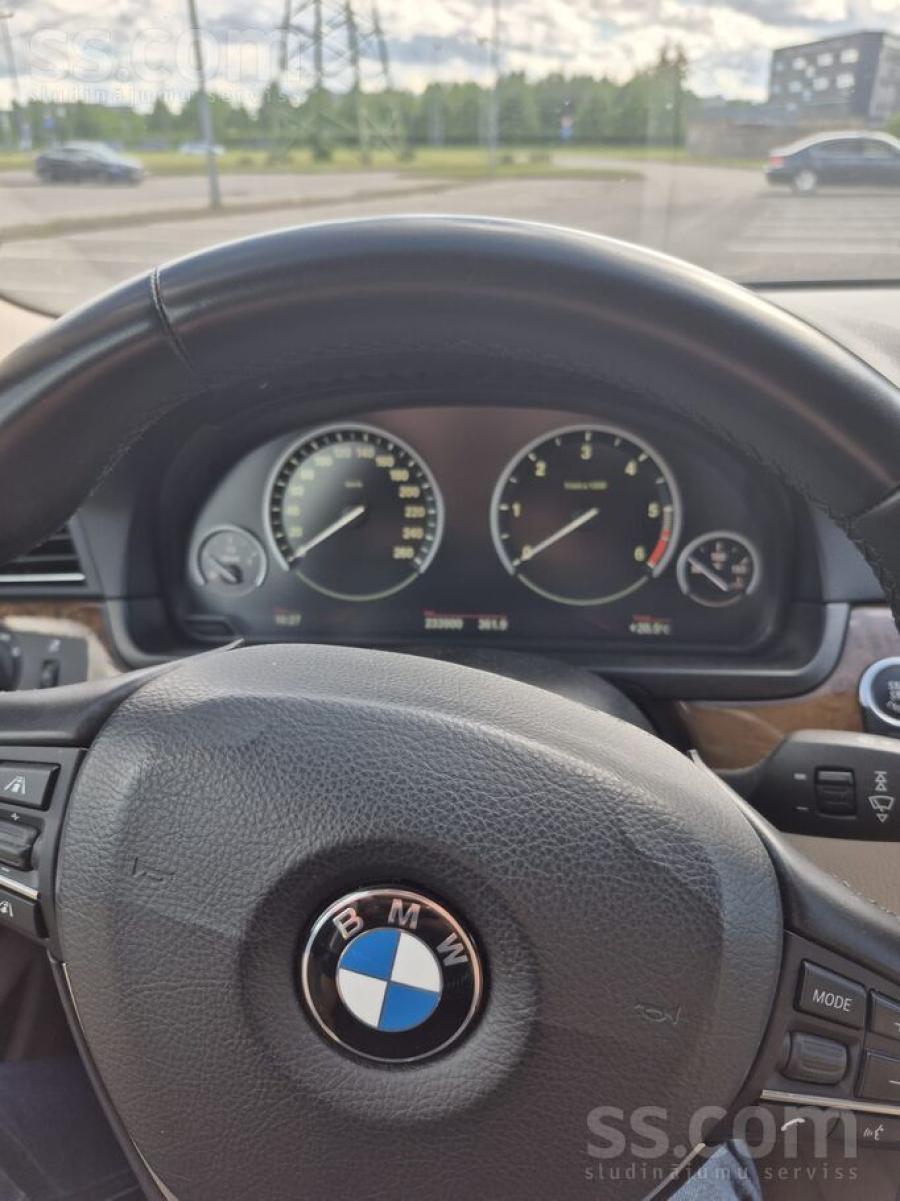 Brūns BMW 530 2011 Daugavpils, ar dzinēja tilpumu 3.00 L un nobraukumu 232 tūkst. km par 11500 €, foto 16 vietnē AUTOMOTO.COM.LV