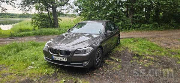 Brown BMW 530 2011 in Riga, with an engine capacity of 3.00 L and mileage of 288 thousand km for 7950 €, photo 1 on AUTOMOTO.COM.LV